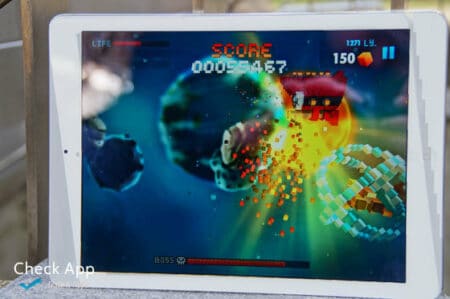 Space Qube - Hurra, mein iPad hat Pixel! - Check-App