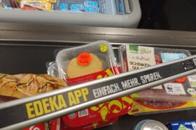 So funktioniert die Edeka App an der Kasse - Check-App